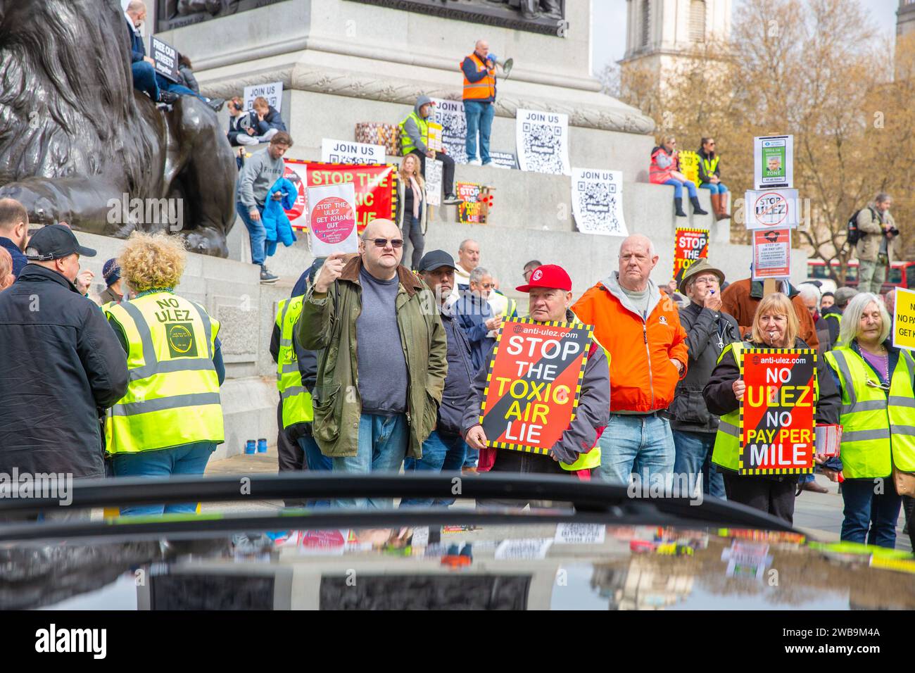 Protesters gather during an anti-ULEZ expansion protest around ...