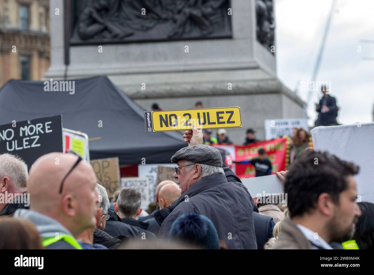 Protesters gather during an anti-ULEZ expansion protest around ...