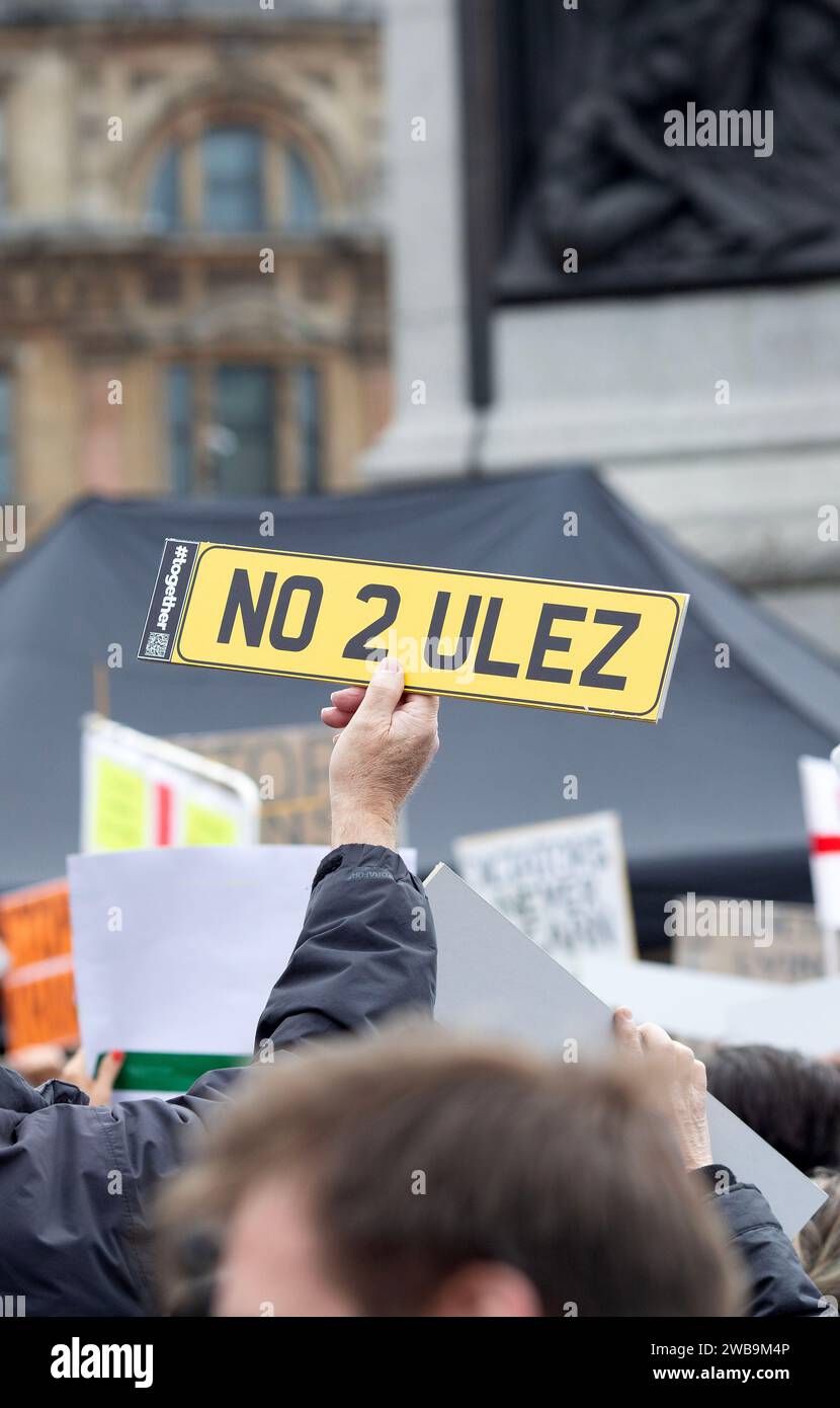 Protesters gather during an anti-ULEZ expansion protest around ...