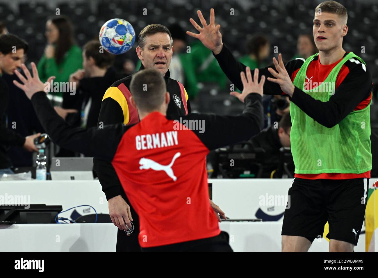 Duesseldorf, Germany. 09th Jan, 2024. Handball: European Championship ...