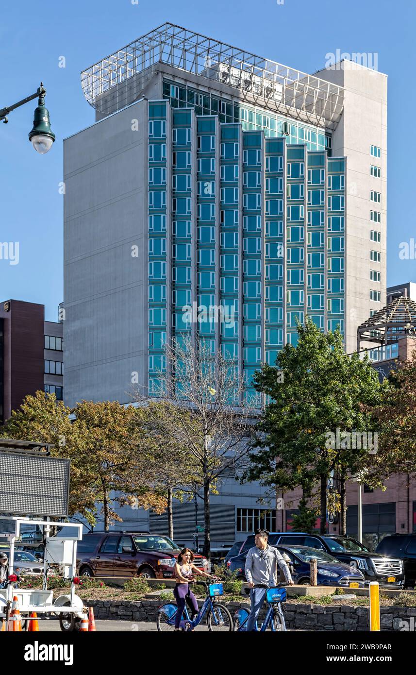 The Consulate General of the People’s Republic of China occupies the ...