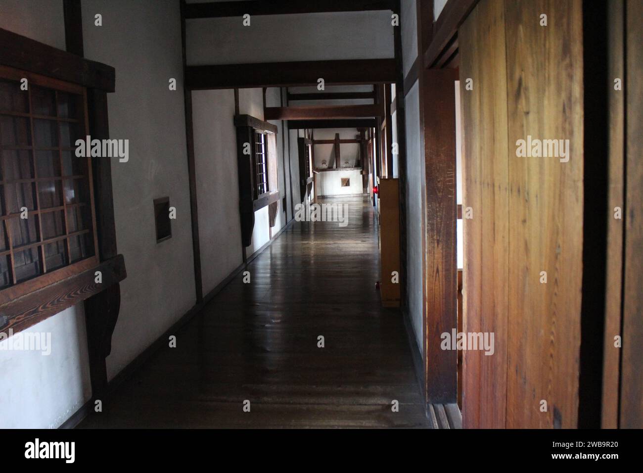 Himeji castle nishinomaru himeji hyogo hi-res stock photography and ...