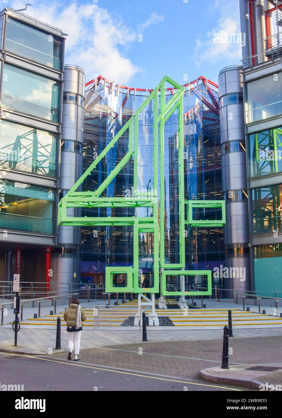 Channel 4 headquarters london hi-res stock photography and images - Alamy