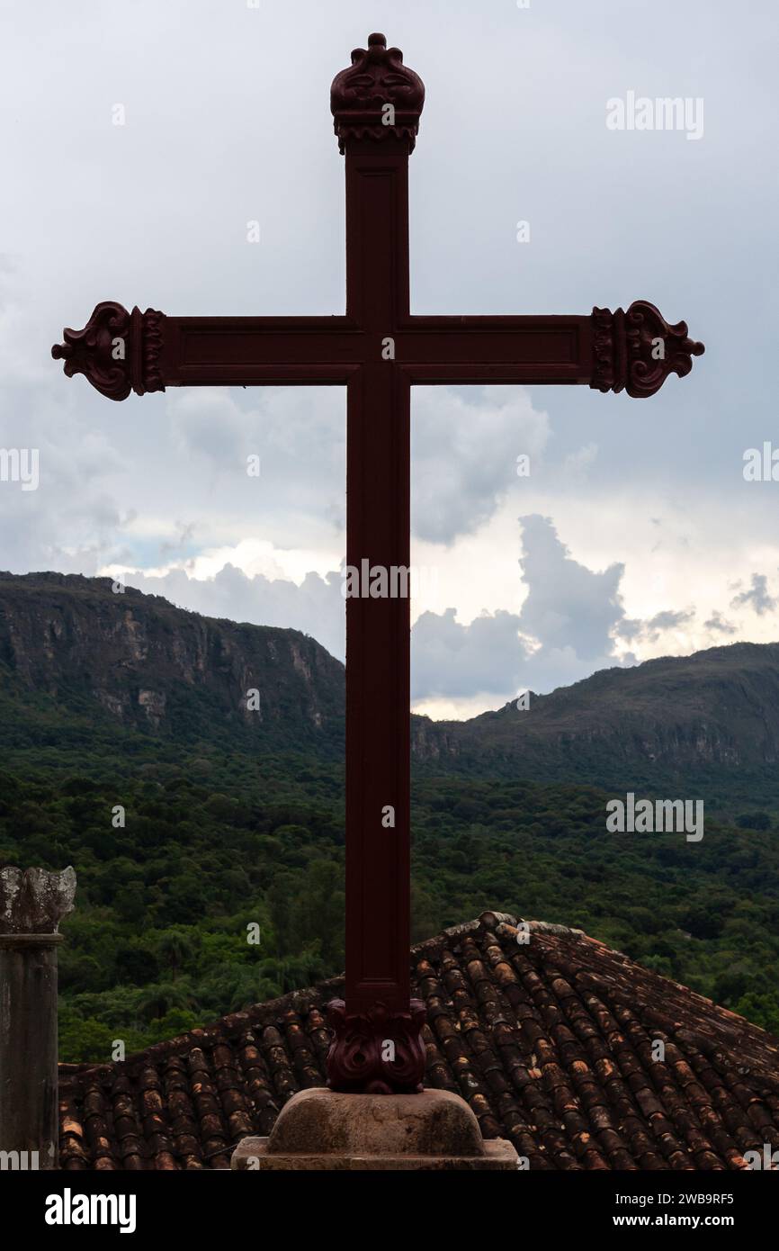 silhouette, crucifix and landscape Stock Photo - Alamy