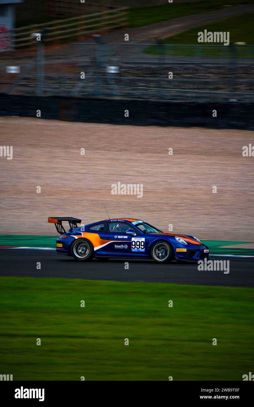 Motion blur porsche hi-res stock photography and images - Alamy