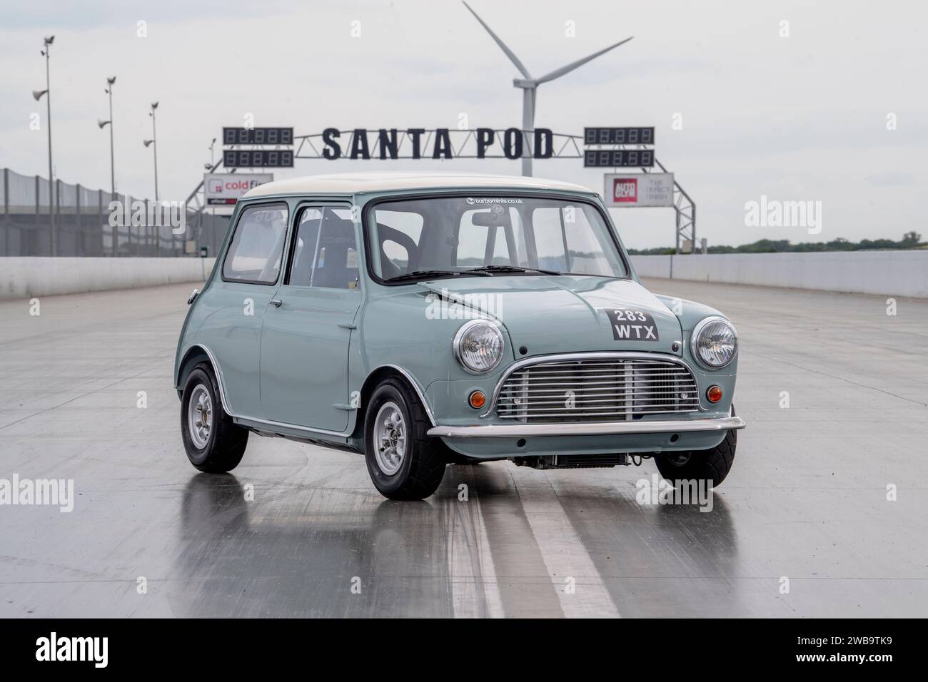 Drag racing 60s hi-res stock photography and images - Alamy