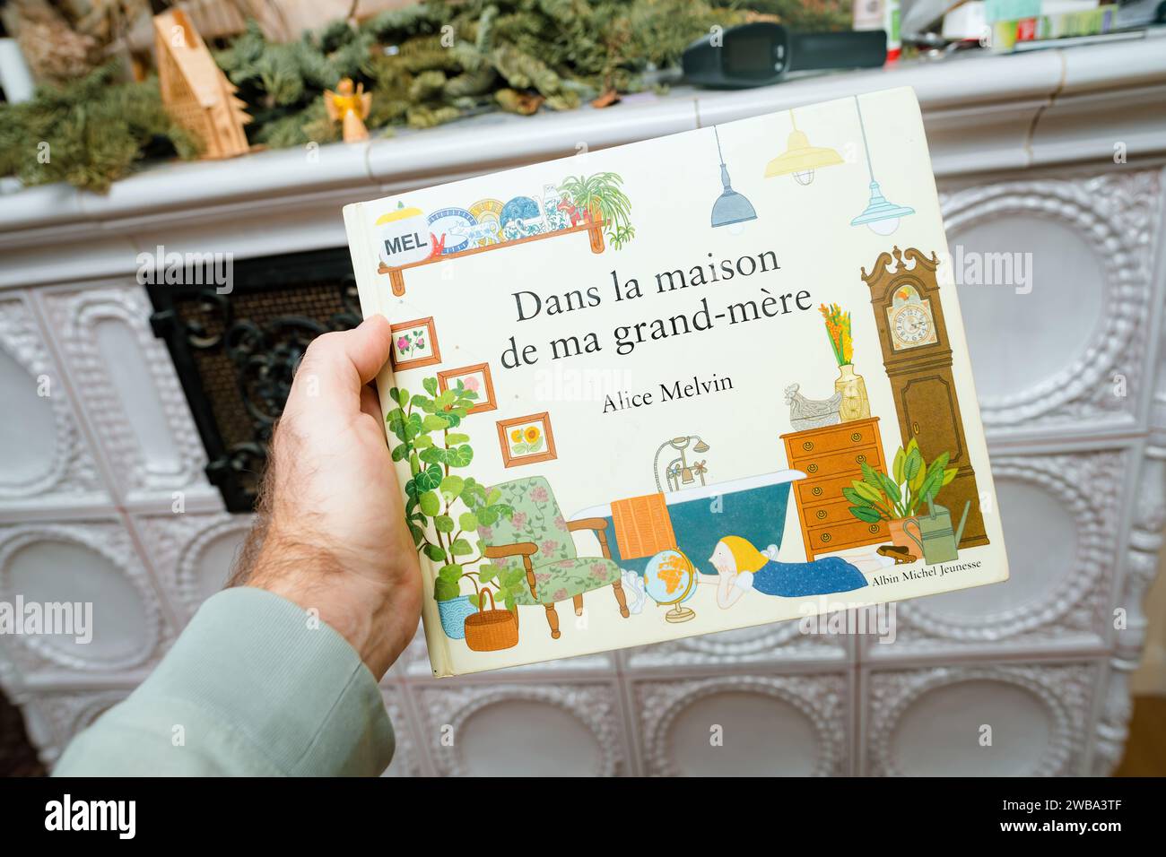 Grand ma story hi-res stock photography and images - Alamy