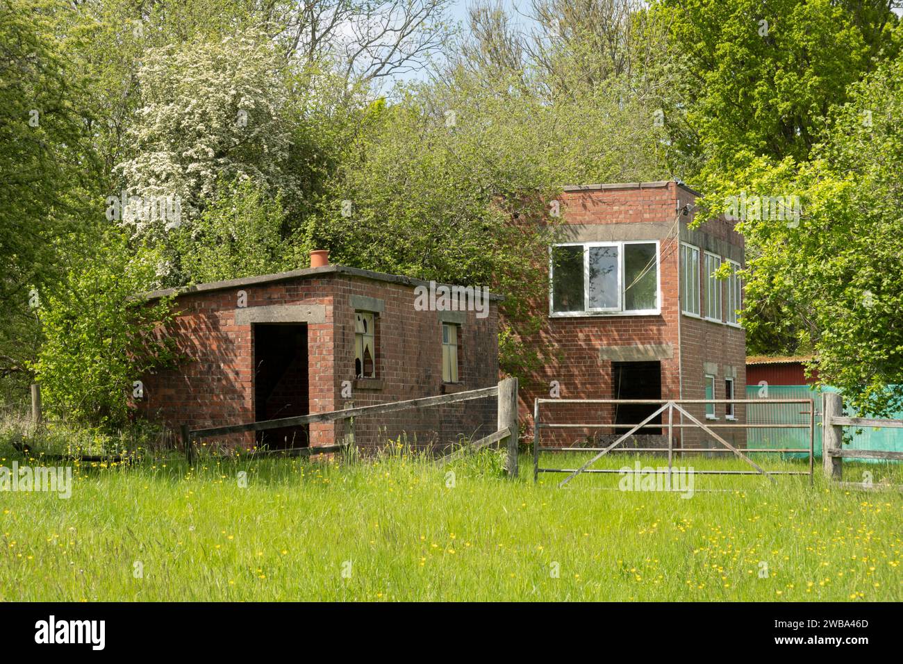 Abandoned signal box on the former Didcot to Southampton railway used ...