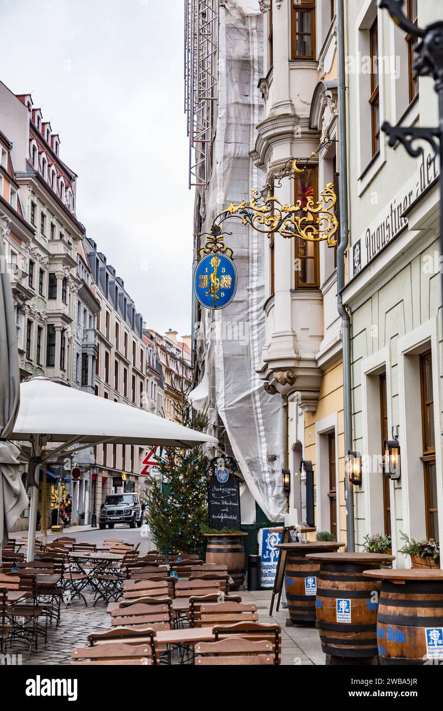 Traditional german pub exterior hi-res stock photography and images - Alamy