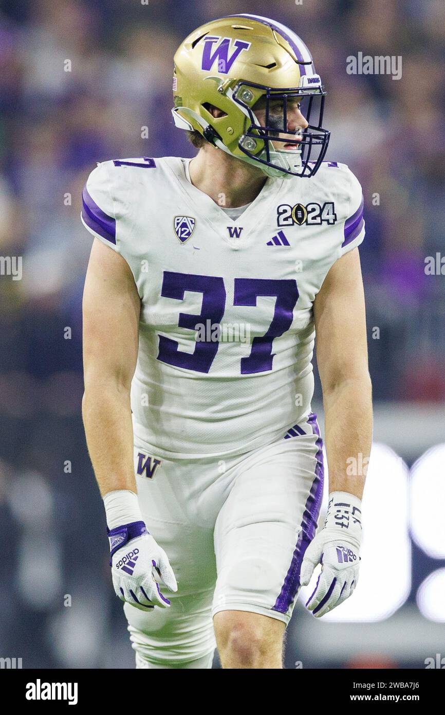 Houston, Texas, USA. 08th Jan, 2024. Washington tight end Jack Westover ...
