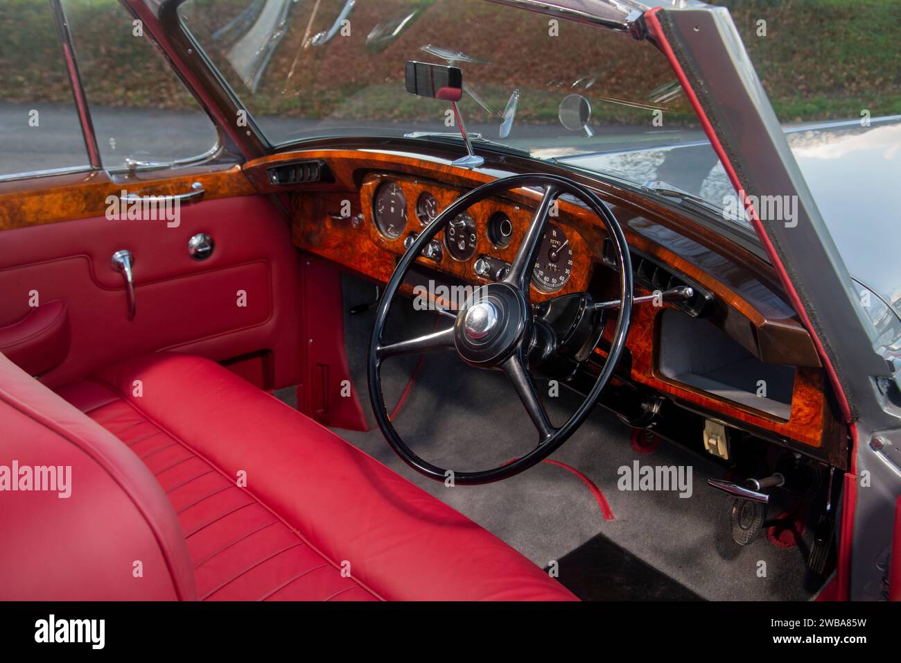 1960 Rolls Royce Silver Cloud convertible classic british car Stock ...