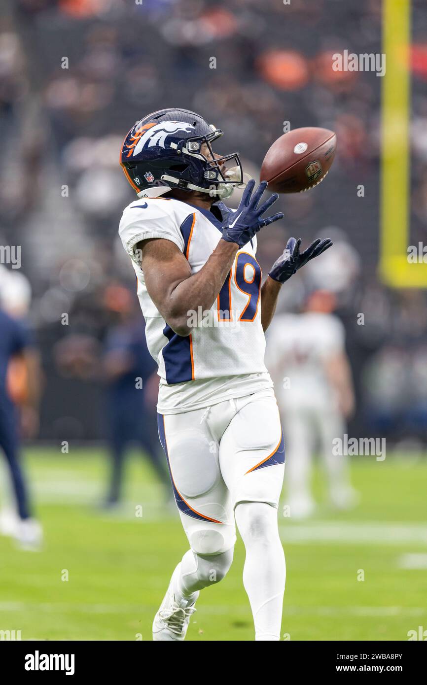 Denver Broncos wide receiver Marvin Mims, Jr. (19) warms up before playing against the Las Vegas ...