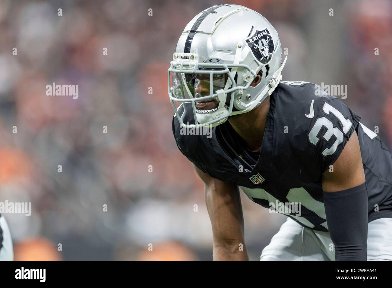 Las Vegas Raiders cornerback Brandon Facyson (31) lines up against the ...