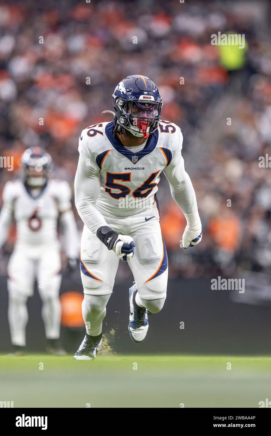 Denver Broncos linebacker Baron Browning (56) against the Las Vegas ...