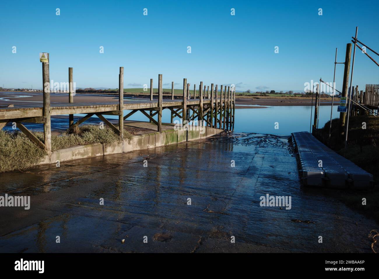 Skippool creek Blackpool and Fleetwood yacht club slip way into river ...