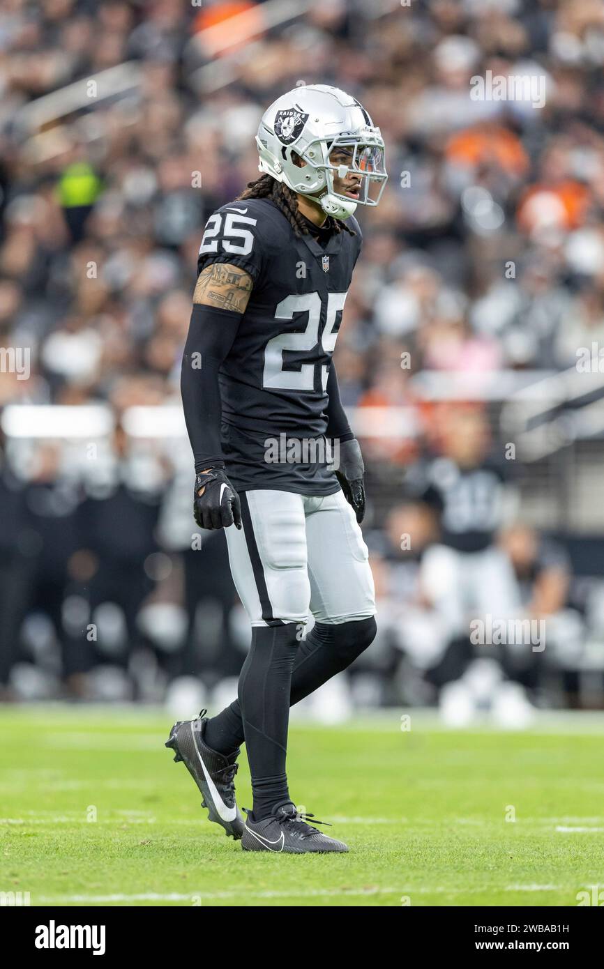 Las Vegas Raiders safety Tre'von Moehrig (25) against the Denver ...