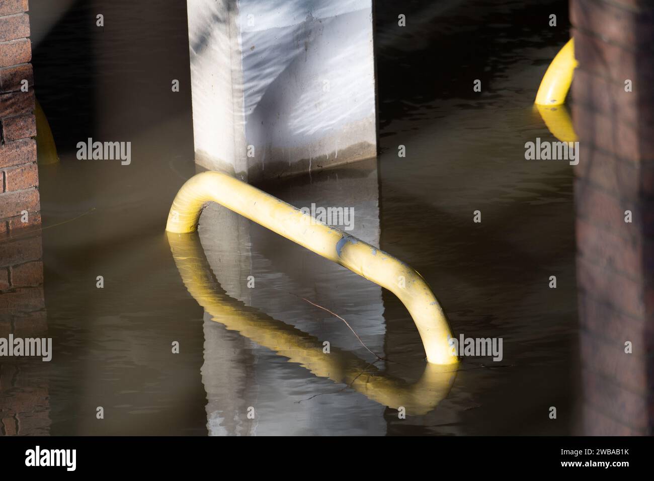 Staines upon Thames, Surrey, UK. 9th January, 2024. A flooded car park ...