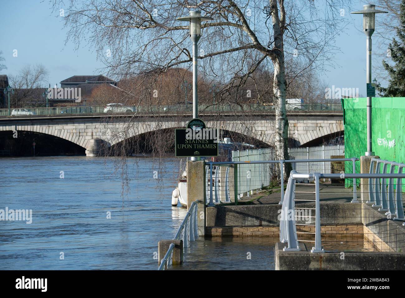 Staines upon Thames, Surrey, UK. 9th January, 2024. The River Thames ...