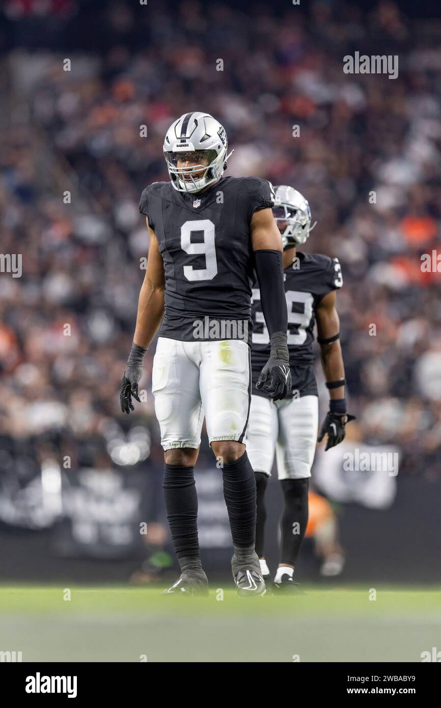 Las Vegas Raiders defensive end Tyree Wilson (9) against the Denver ...