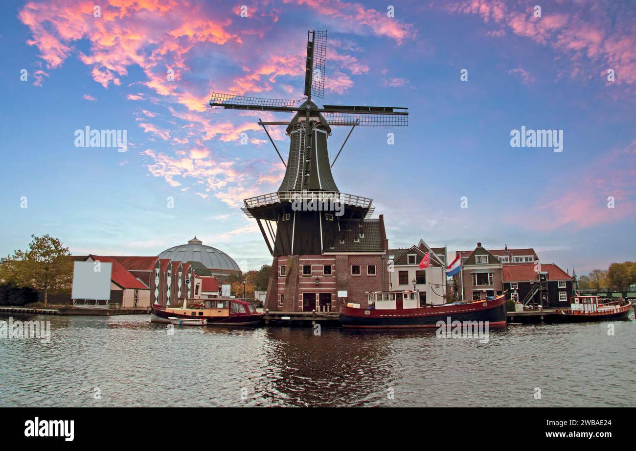 Medieval windmill hi-res stock photography and images - Alamy