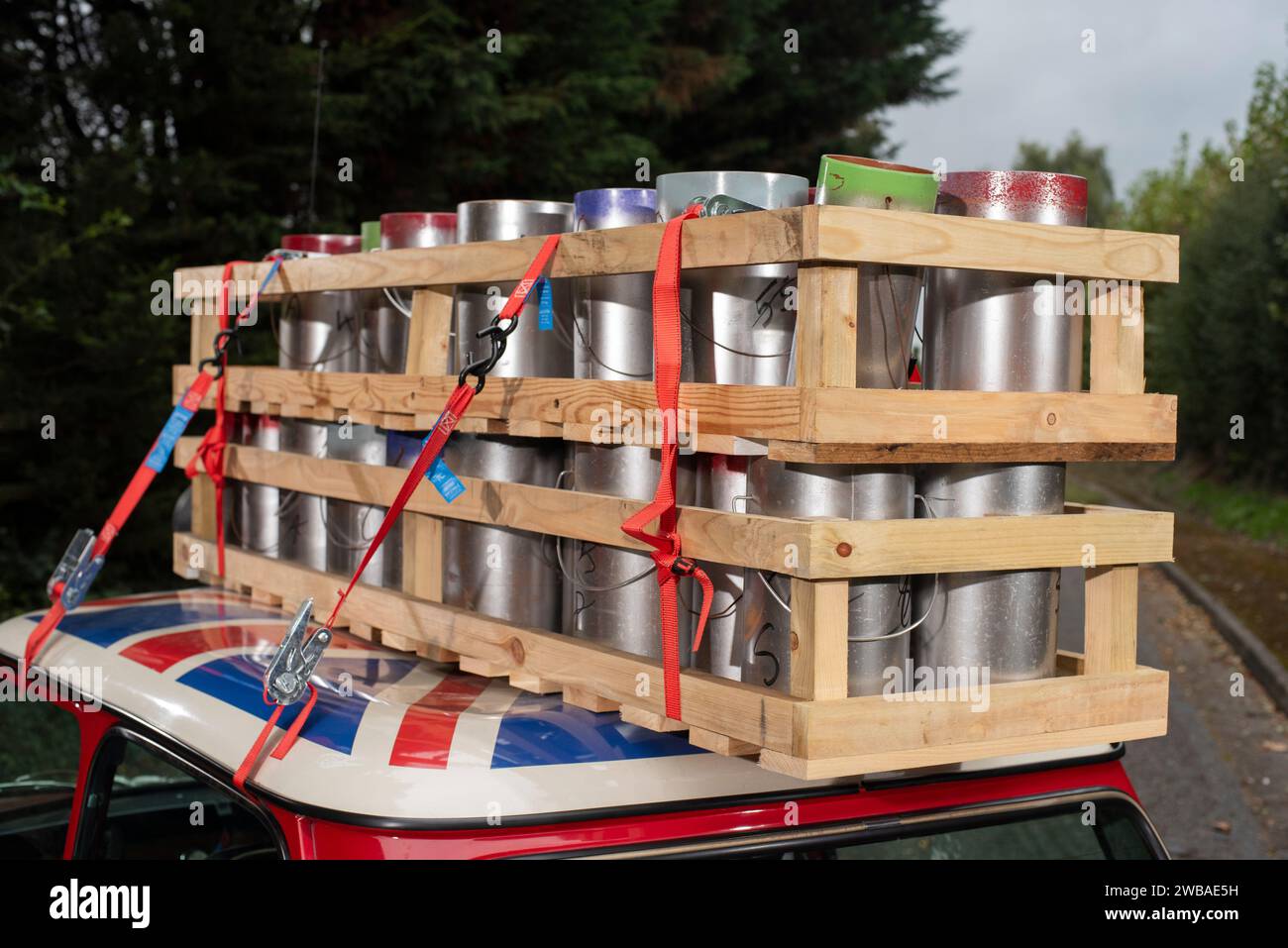 the classic Mini driven by Richarf Hammond on the Top Gear India ...