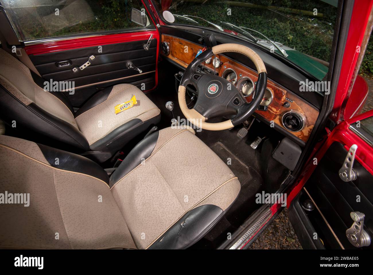 the classic Mini driven by Richarf Hammond on the Top Gear India ...