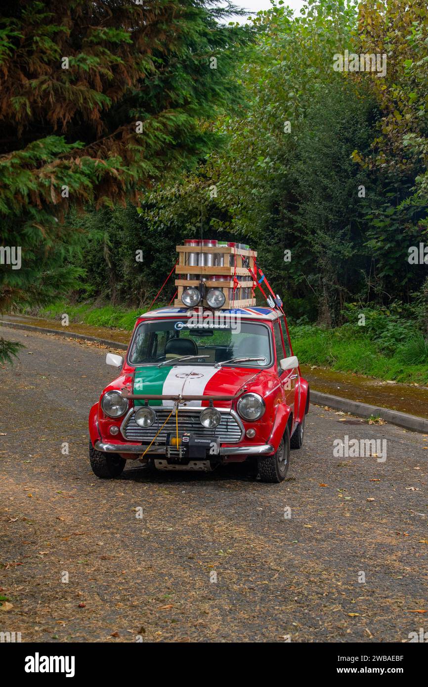 the classic Mini driven by Richarf Hammond on the Top Gear India ...