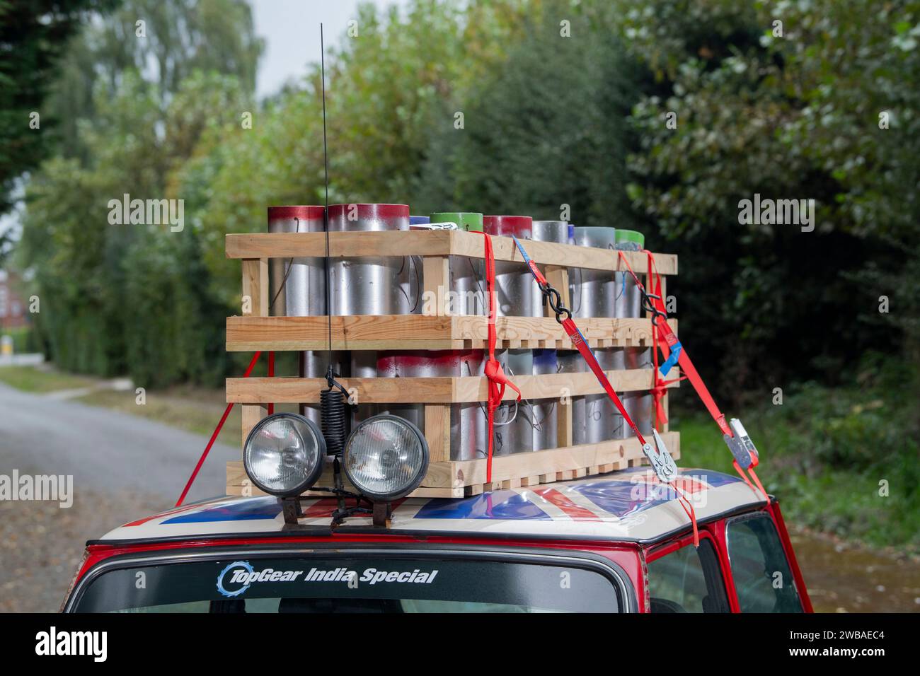 the classic Mini driven by Richarf Hammond on the Top Gear India ...