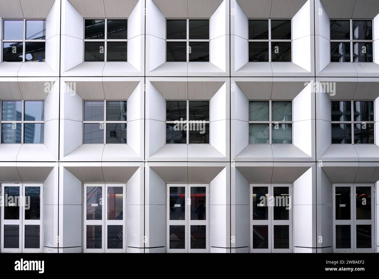 Perfect symmetrical hi-res stock photography and images - Alamy