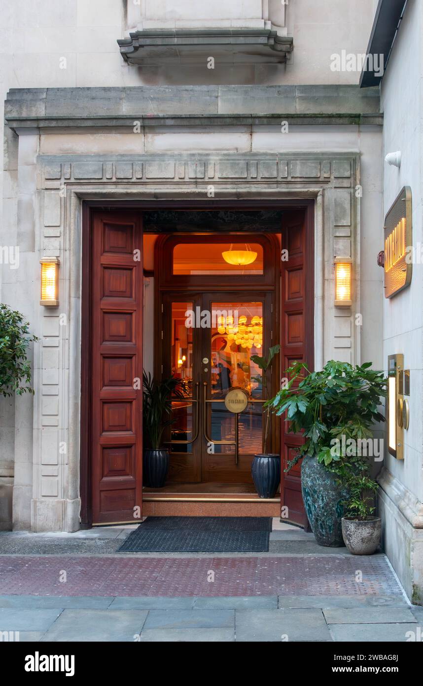 San Carol, an elegant Italian restaurant on Castle Street in Liverpool ...