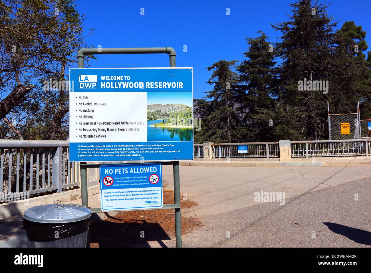Hollywood (Los Angeles) California: view of HOLLYWOOD Reservoir sign ...