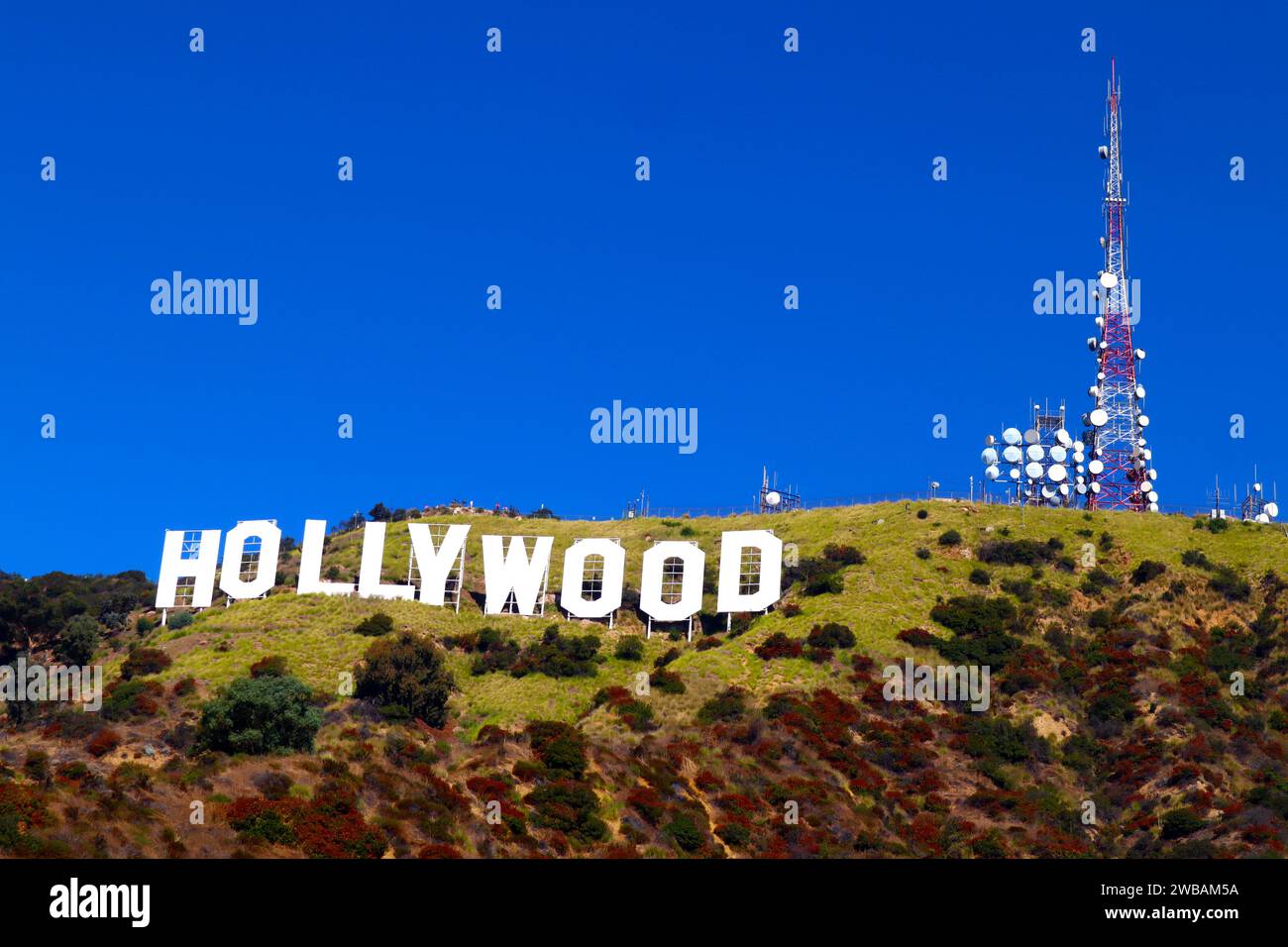 Famous hollywood sign atop mount hi-res stock photography and images ...