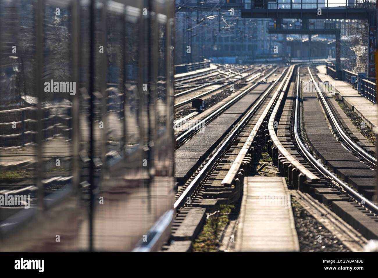 Symbolbild Deutsche Bahn Deutschland, Berlin, am 08.01.2024: Eine S ...