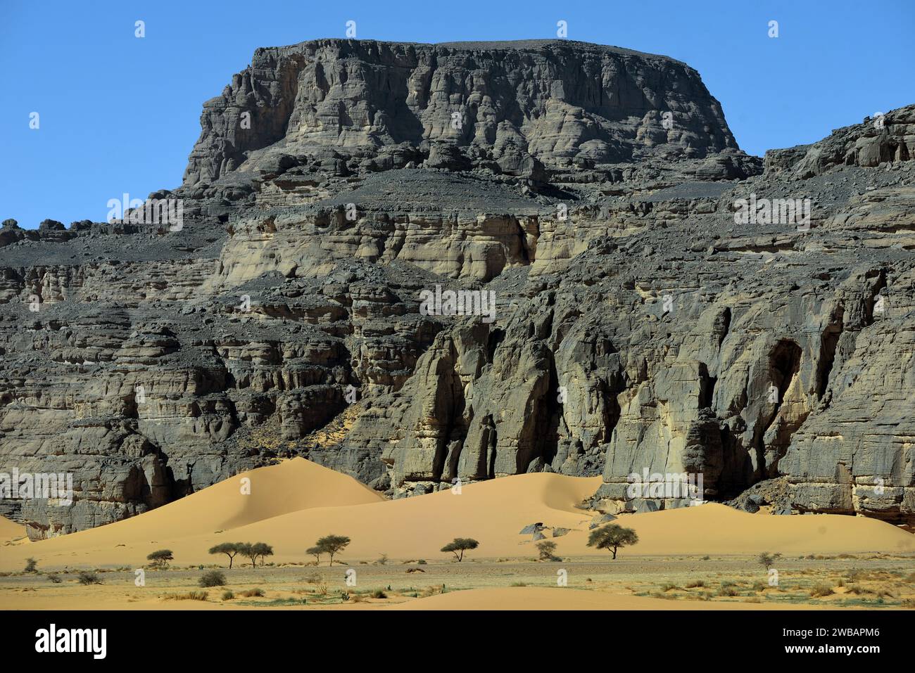 SAHARA DESERT, SAND DUNES AND PATTERNS IN ALGERIA AROUND DJANET OASIS ...