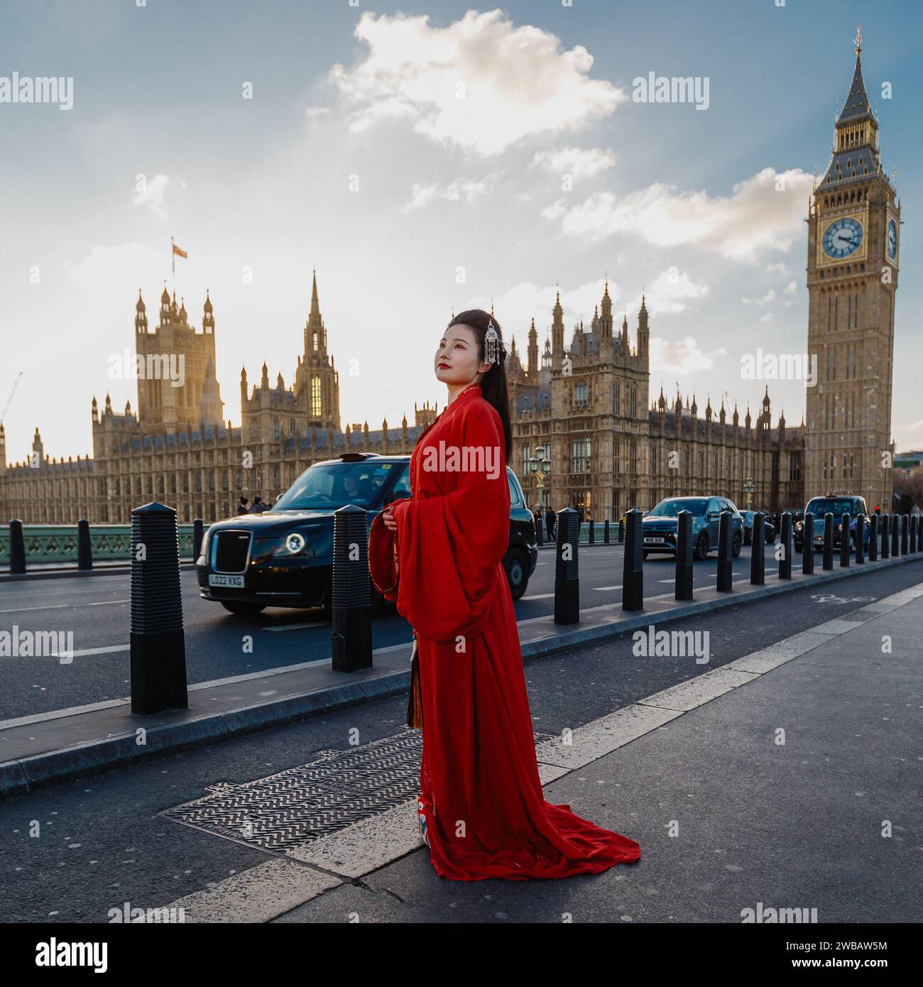 A Chinese model wear a traditional chinese hanfu dress on Westminster ...