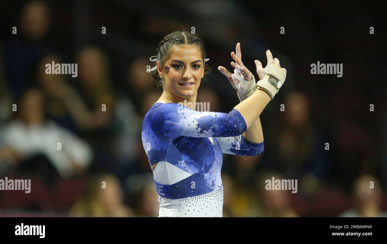 Auburn's Cassie Stevens competes on the floor exercise during an NCAA ...