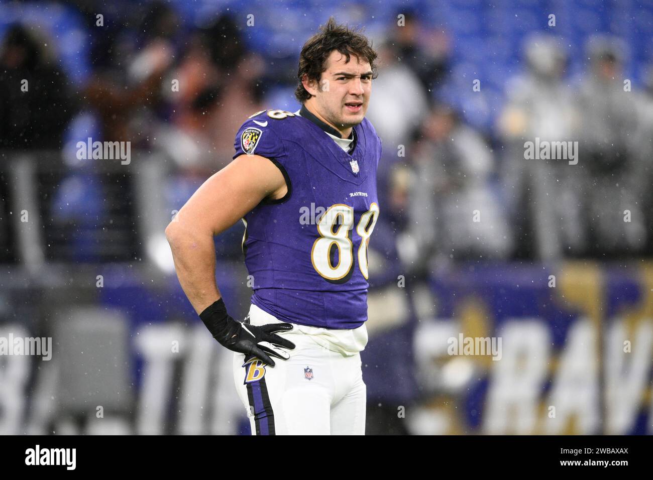 Baltimore Ravens tight end Charlie Kolar (88) works out before an NFL ...