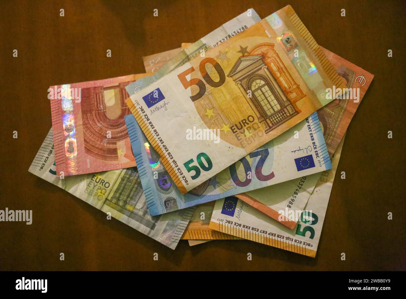 Noreña, Spain, January 9th, 2024: Various euro bills for 65% of ...