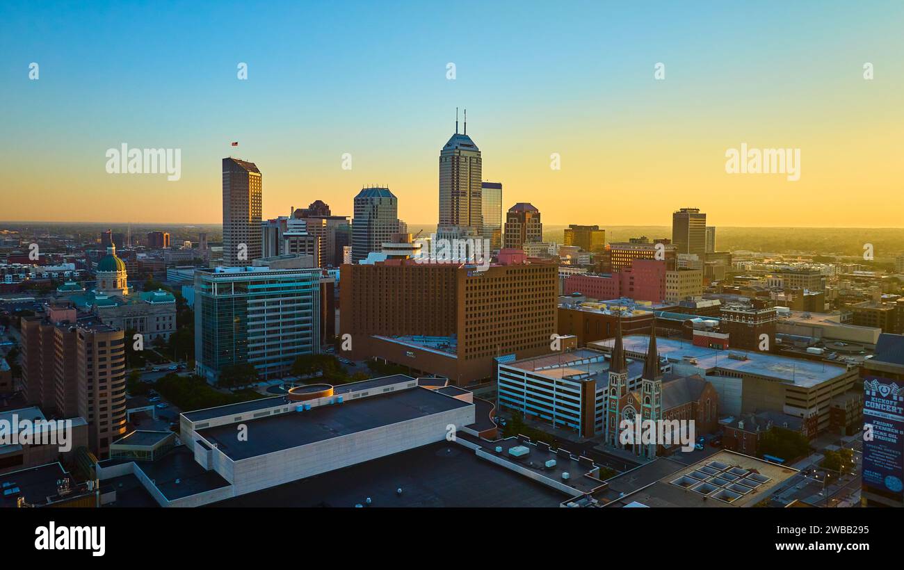 Indianapolis skyline sunrise hi-res stock photography and images - Alamy