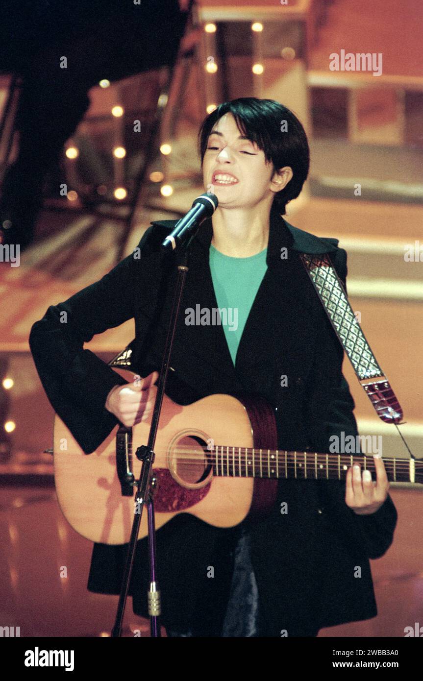 Carmen consoli fotografie 1996 hi-res stock photography and images - Alamy