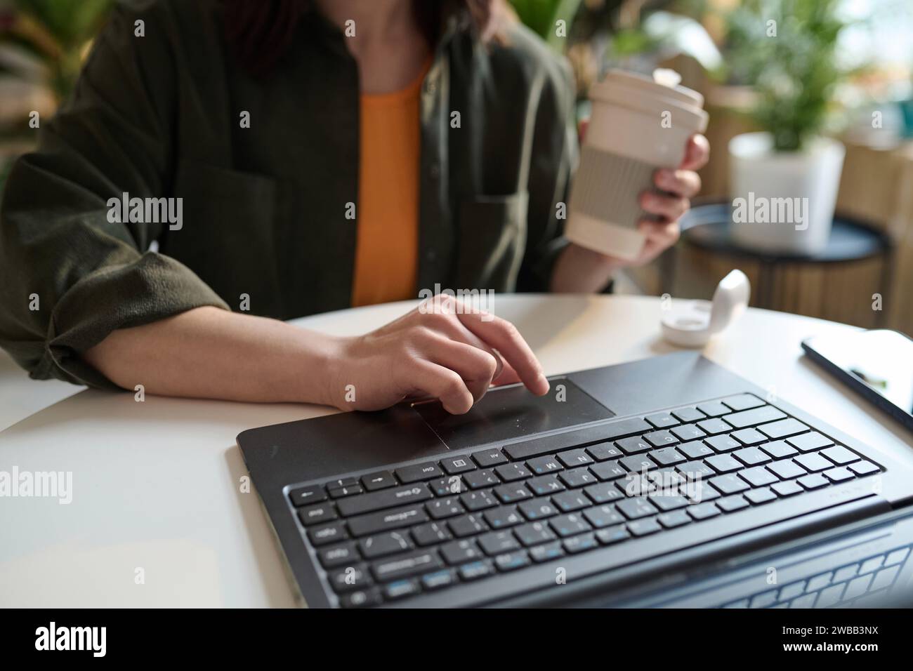 Unrecognizable woman girl hands customer hi-res stock photography and ...
