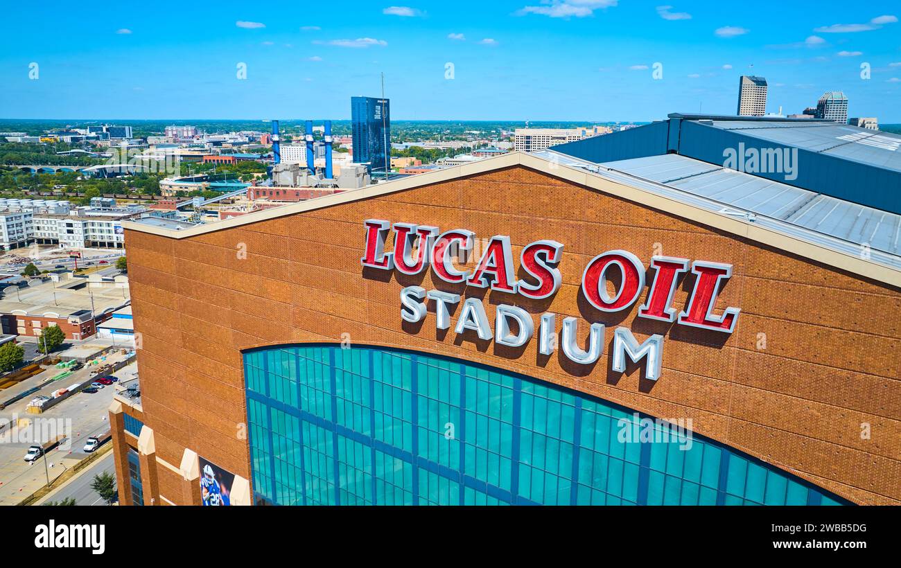 Stadium with buildings hi-res stock photography and images - Alamy