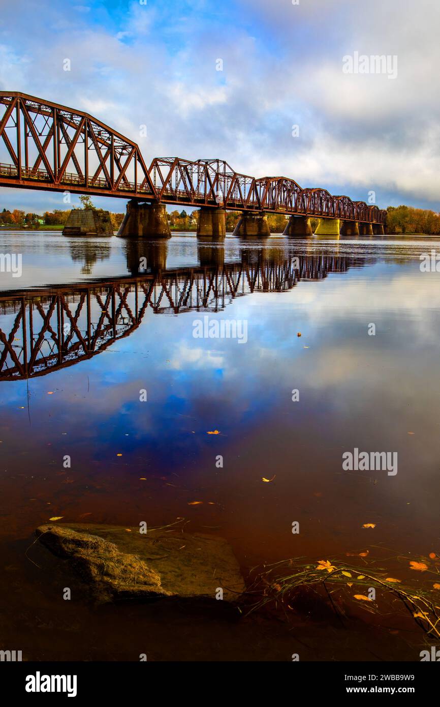 Bill Thorpe Walking Bridge in Fredericton, NB Stock Photo - Alamy
