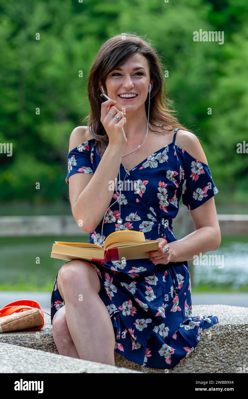 Daily routine campus hi-res stock photography and images - Alamy