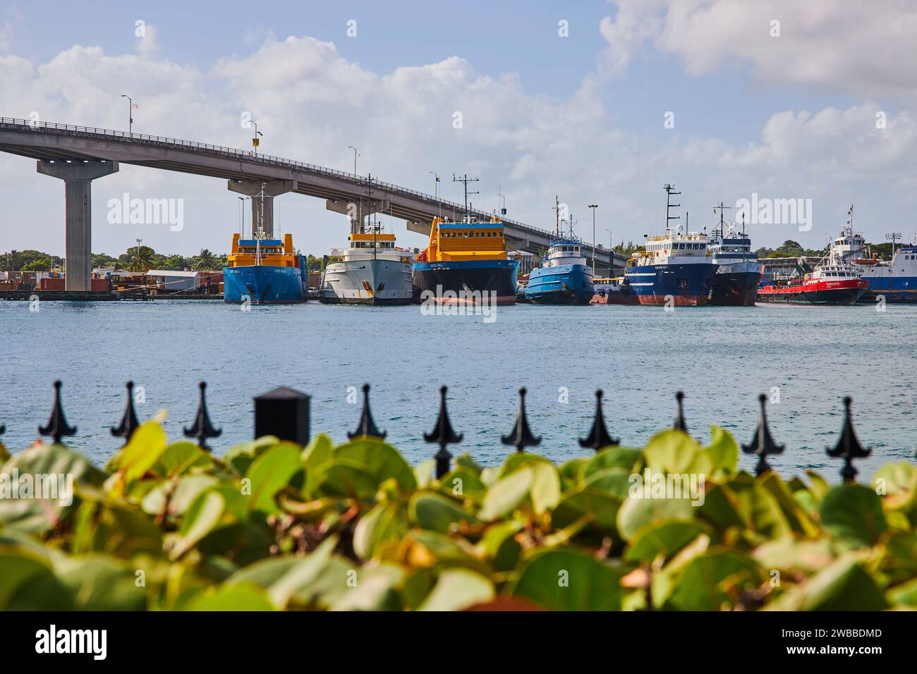 Busy Port with Moored Ships and Bridge, Nassau Bahamas Stock Photo - Alamy