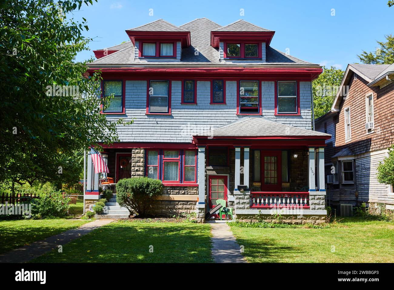 Classic american suburban house in hi-res stock photography and images ...