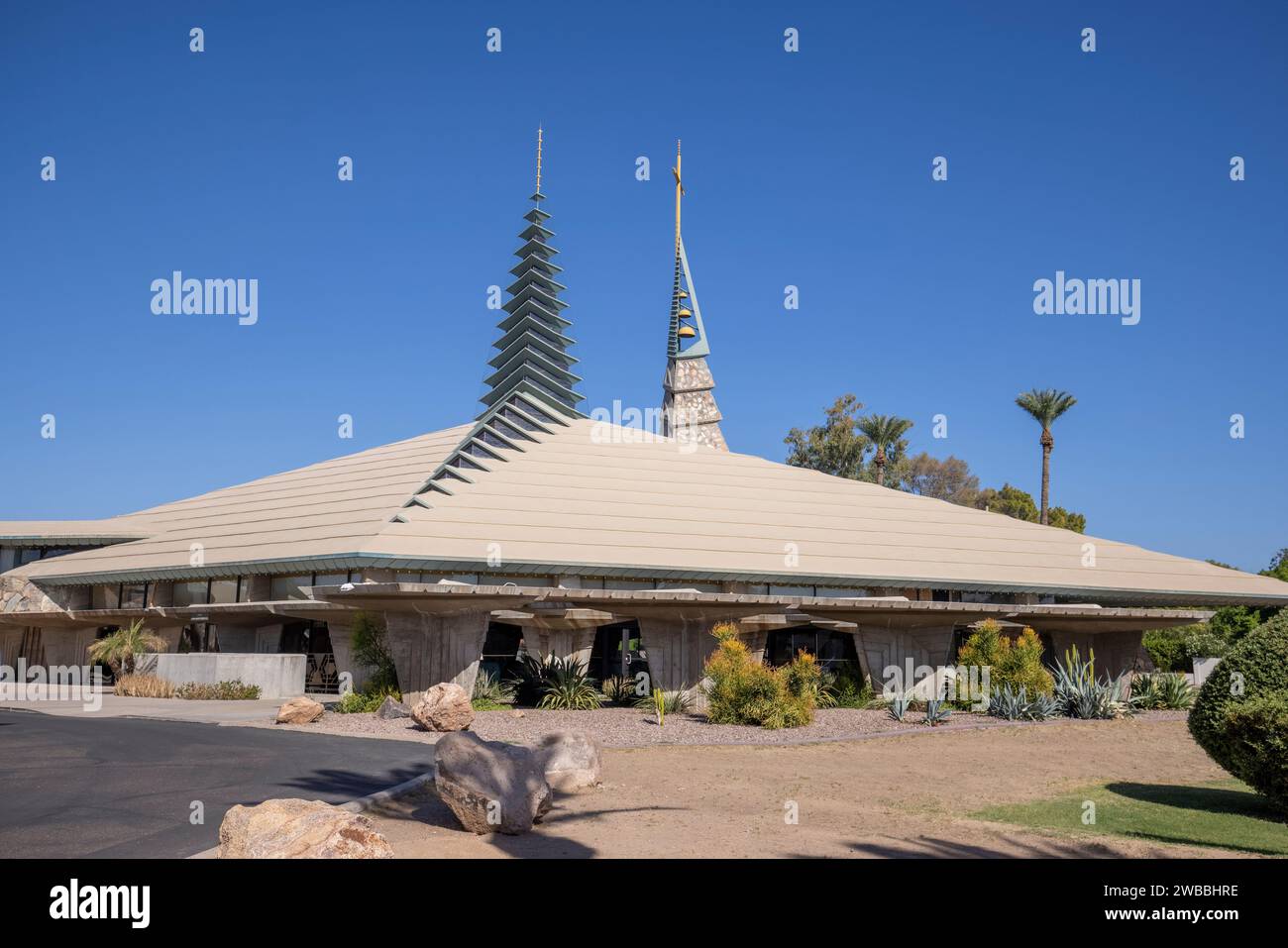 Frank Lloyd Wright designed First Christian Church in Phoenix, Arizona ...