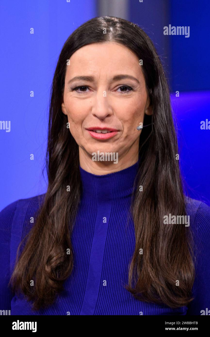 Pinar Atalay, RTL-Moderatorin, maischberger, Polittalk, TV, Format, mit ...