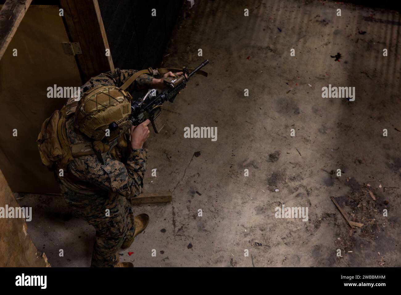 A U.S. Marine with Battalion Landing Team 1/1, 31st Marine ...
