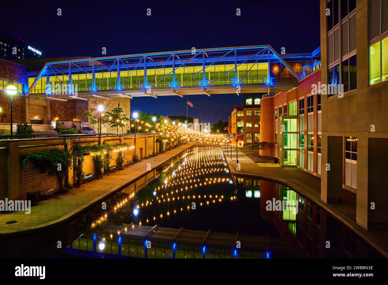 Bridge in indianapolis indiana hi-res stock photography and images - Alamy